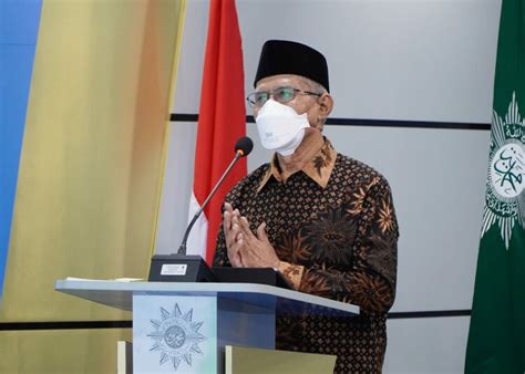 Pencerahan Religiusitas Di Era Disrupsi Dalam Pengajian Pp Muhammadiyah