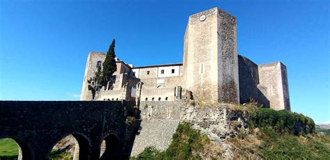 Château De Melfi Melfi Structurae