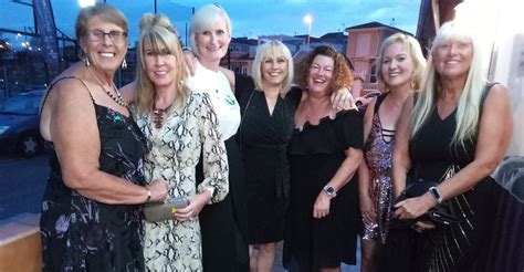 Fashion Comes To Kaceys Bar