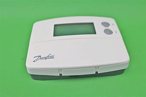 Danfoss Tp5000si Programmable Room Thermostat Hardwired 087n791000 A641 £44 99 Picclick Uk