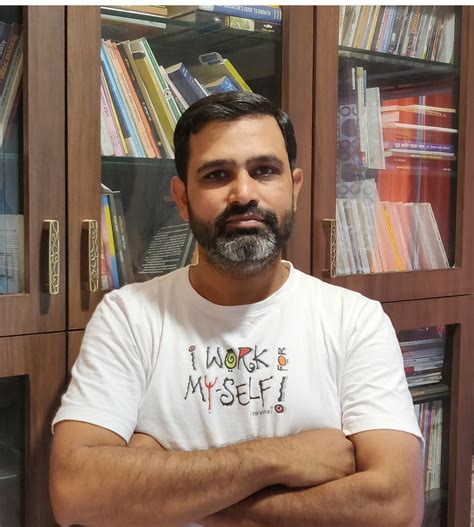 Faculty At Des Pune University