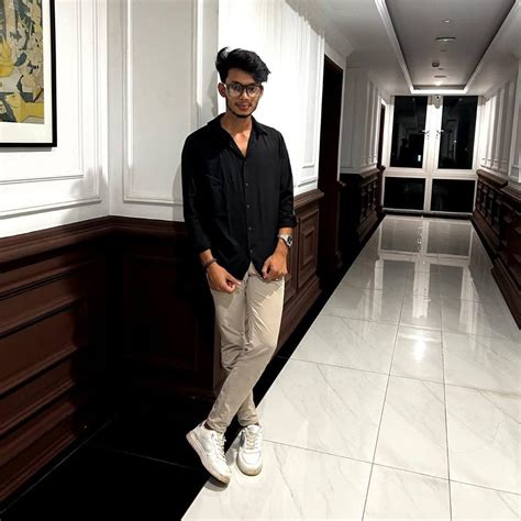 خضر نبيل Facebook