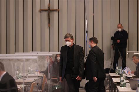Una Investigación Identifica Mil Casos De Abusos Sexuales En La Iglesia