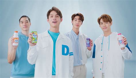 ปักพินโดย Icecoldlattee ใน F4