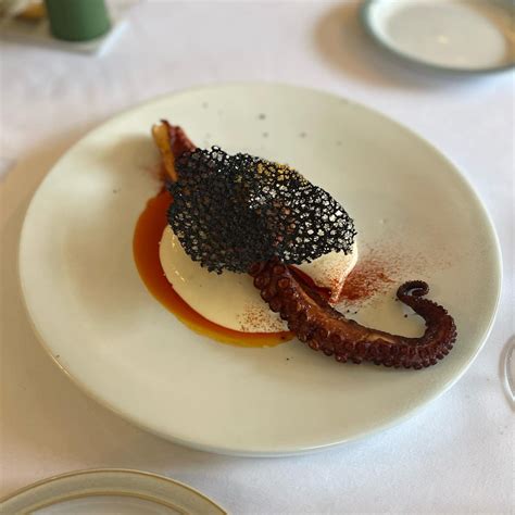 화려한 미각의 스페인 신흥맛집 식신