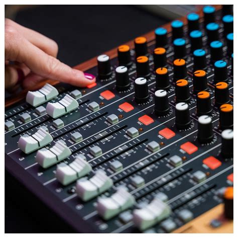 Large Analog Mixers At Ashley Herrmann Blog