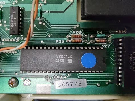 Goodwill Score I Found This Commodore 64c In The Glass Case At