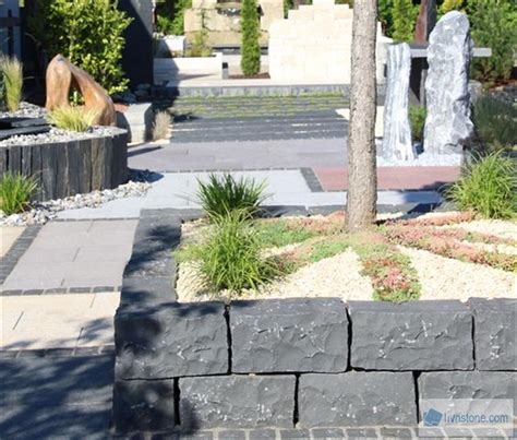 Black Basalt Wall Stone Bricks