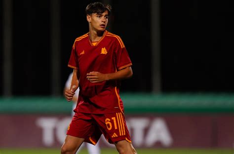 Пизилли: "Я в первой команде "Ромы" – моя мечта сбылась"