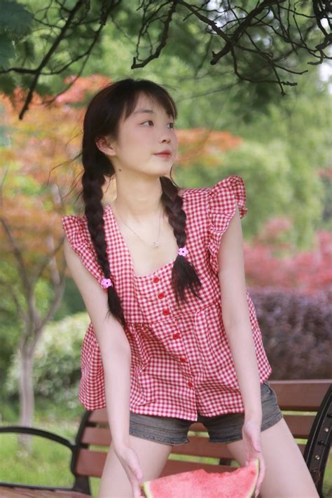 夏日炎炎有你🍉真甜快来get同款夏日写真照 美图社区 美图秀秀