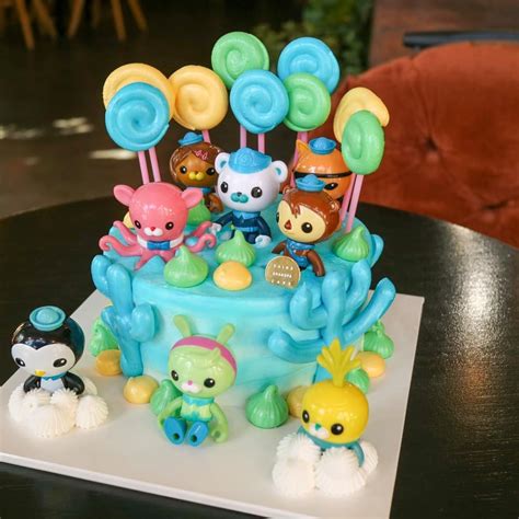 다인s Grandpa 옥토넛케이크 순수우유크림과 딸기로 케이크맛있게만들어 머랭쿠키 그리고