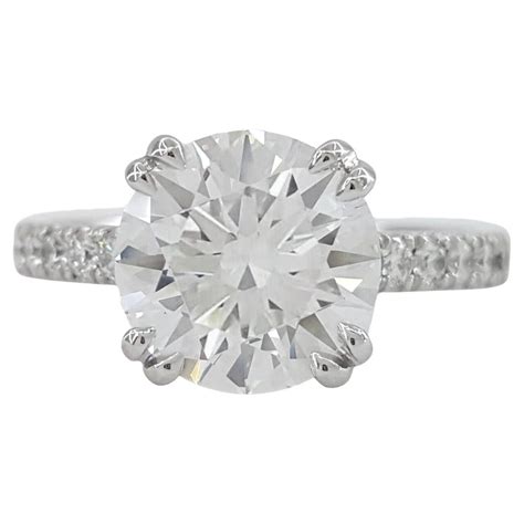 Gia Certified 3 Carat Round Brlliant Cut Diamond Ring With Pavé In