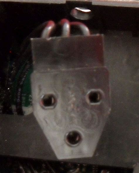 Identification Identifying Danfoss Compressor Controller Connector