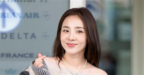 사진 산다라박미소 하트