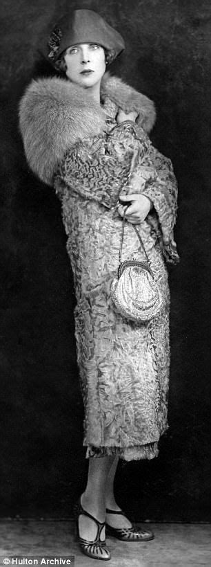 Rumpy Pumpy Among The Upper Classes Diana Cooper Lady Diana Married Woman