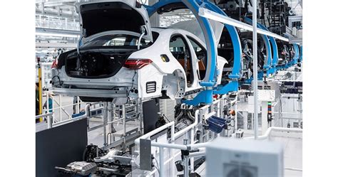 Италия официално ще предложи отлагане на забраната на дизели и бензинови коли в ЕС от 2035 г