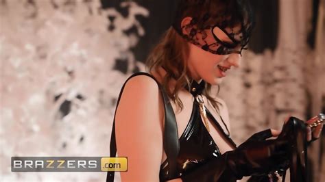 Brazzers Charles Dera Finds Melody Marks And Abigaiil Morris Worship Each Others Pussy And Joins