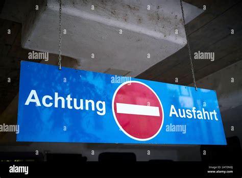 Car Park Exit Sign Hi Res Stock Photography And Images Alamy