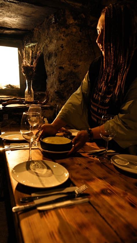 Tako Meparishvili Ai უოლტერსა და ჯესის თონე უყიდიათ პური უნდა დავაცხოთო და გვექნება მერე