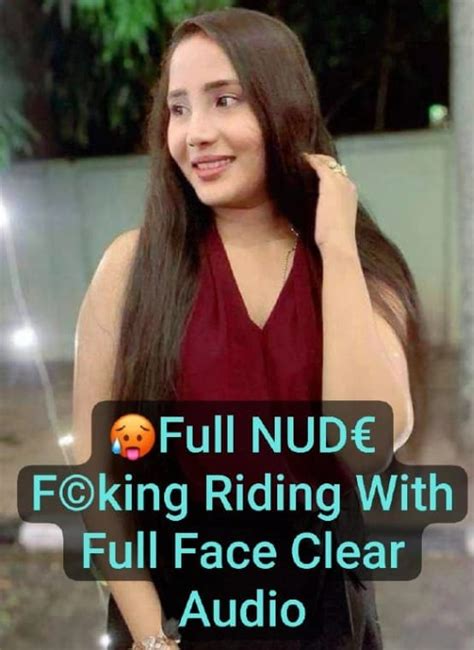 Beautiful Snapchat Queen Latest Most Exclusive Viral Stuff Total 7 Videos Stripping Nude Boobs
