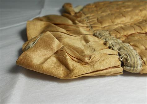 Reading Textiles A Primer On Parsing Stories From Fabrics Archives