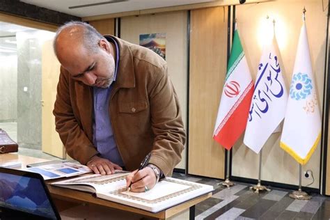 نهاد کتابخانه‌های عمومی کشور از ظرفیت‌های مهم فرهنگی کشور است وزارت فرهنگ و ارشاد اسلامی