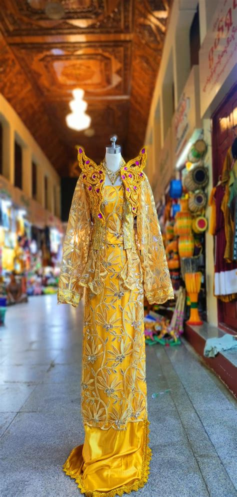 👸👸 ဂုဏ်မြင့်သူရွှေချည်ထိုးဆိ ဂုဏ္ျမင့္သူ ေရႊခ်ည္ထိုးဆိုင္