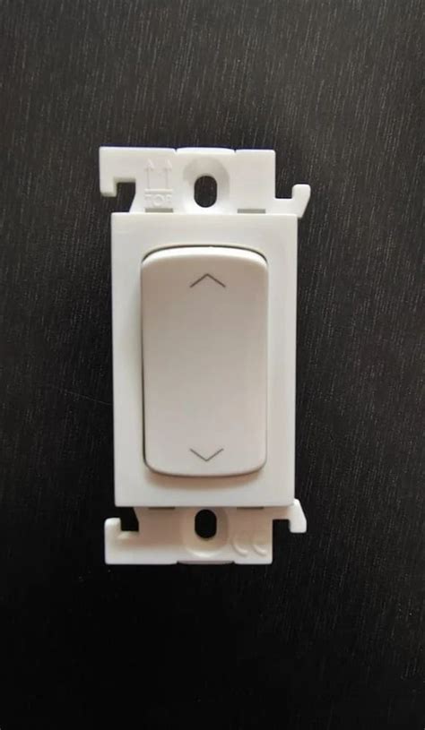 10a Legrand Two Way Modular Switch At ₹ 75piece In Thrippunithura Id