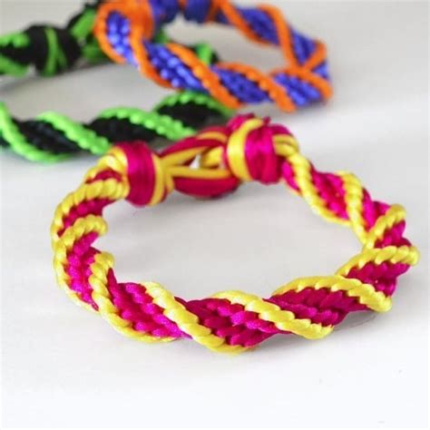 Kumihimo Bracelet Tutorial