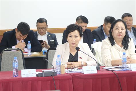 ДАРХАН УУЛ АЙМГИЙН СУУРИН ГАЗРЫН СУУРЬШЛЫН БҮСИЙН ТЭГ ГОРТИГ ЭДЭЛБЭР ГАЗРЫГ ШИНЭЧЛЭН ТОГТООВ