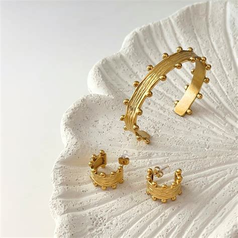 Lulit Her On Jewellery