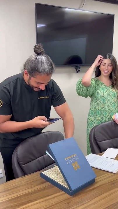 هنيئاً للدكتور منذر الهريني والمؤثرة الاجتماعية أريج نشاشيبي حصولهم على