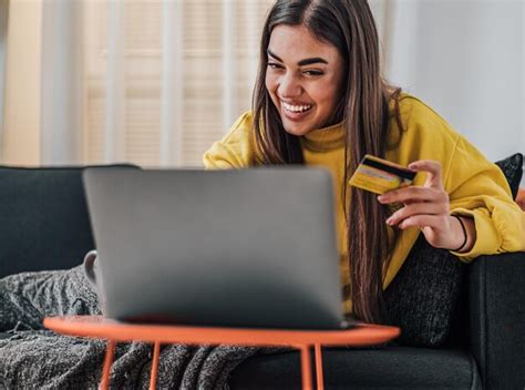 Premium Photo Confident Caucasian Girl Checking Bank Account Online