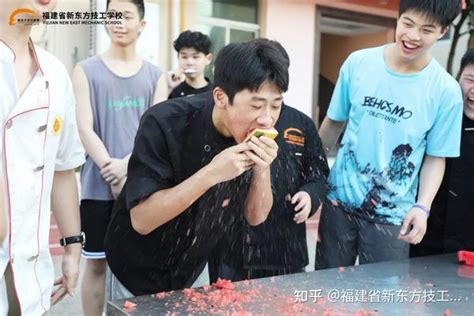 无西瓜不夏日速来围观福建新东方趣味吃瓜大赛 知乎