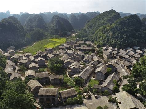 航拍贵州镇宁百年布依族古村落高荡村 搜狐大视野 搜狐新闻