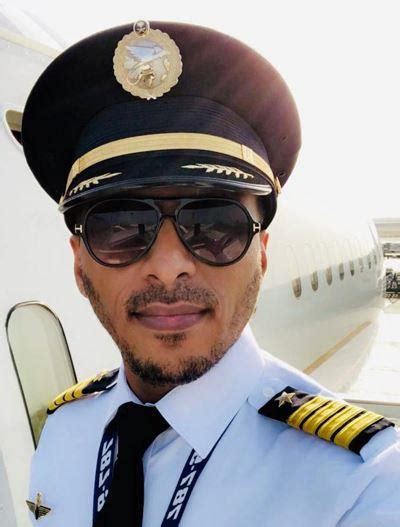 طيار سعودي يتعرض للطعن على يد جاره بعد خروجه من مسجد بالدمام