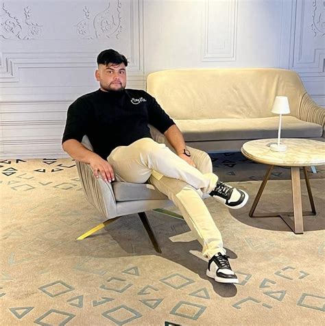 Trendingreels Travelblogger City Features Views1m Cityview Architecture Building