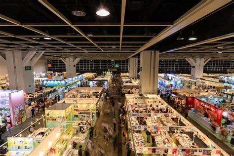 香港书展2023｜有参展商对生意保持乐观 社会文化影视娱乐及艺术设计书籍皆受欢迎 星岛日报