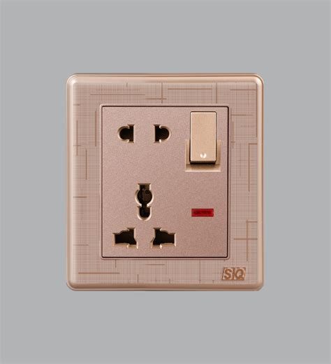 1 Gang Plus 5 Pin Socket Sq Group Total Green Power Solution