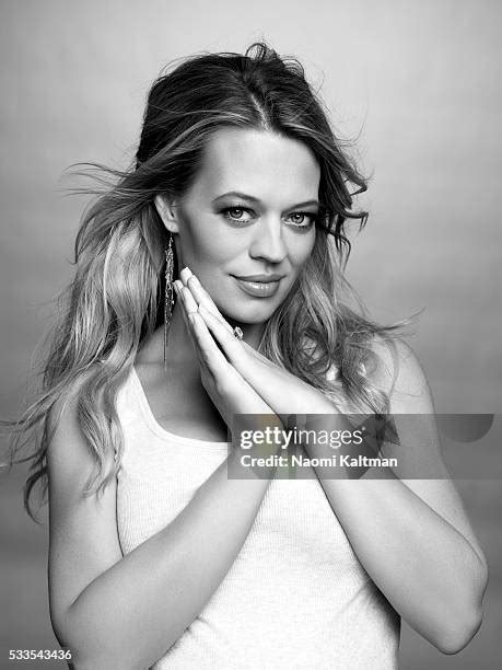 5 280 Jeri Ryan Photos And High Res Pictures Getty Images