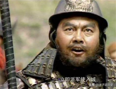 華雄單挑18路諸侯暴躁的張飛為何不主動請戰看完才知他的睿智 每日頭條