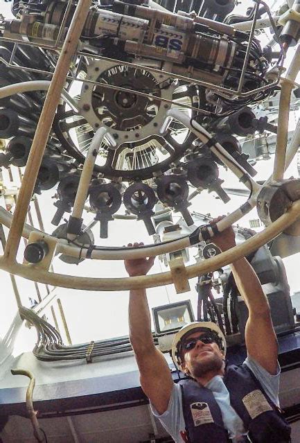 Scalable Ocean Research With Autonomous Robots Schmidt Ocean Institute