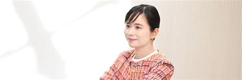お金がなくて夕飯は白米と醤油だけゴミ捨て場から拾った洋服を着ていた元CA松尾知枝44が明かす幼少期に経験した極貧生活