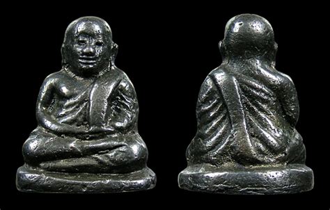 รูปหล่อหลวงพ่อเงิน วัดบางคลาน พิมพ์นิยม จ พิจิตร สัมฤทธิ์ พระเครื่อง