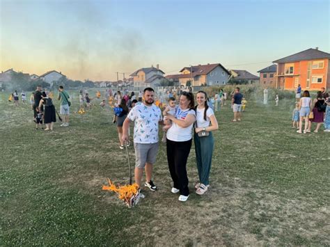 Petrovdansko Lilanje Na Pet Jezera U Bijeljini Foto