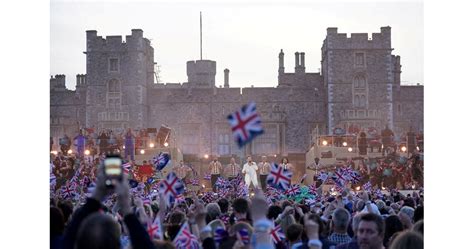 Замъкът Уиндзор се превърна в сцена за коронацията на Чарлз Iii Видео снимки