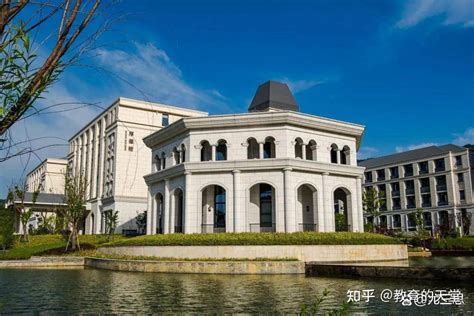 浙江外国语学院：位于杭州市，前身为创建于1955年的浙江教育学院 知乎