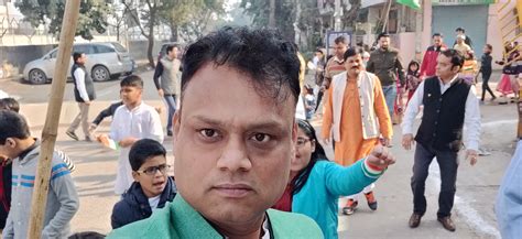 Vivek Avasthi Medium