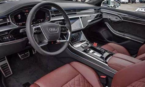 全新一代“奥迪s8”正式到港，标配40 V8，破百仅需4秒钟！搜狐汽车搜狐网