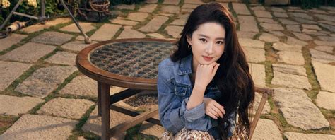刘亦菲 牛仔衣 小花裙子 去有风的地方剧照 3440x1440带鱼屏高清壁纸高清带鱼屏壁纸我爱桌面